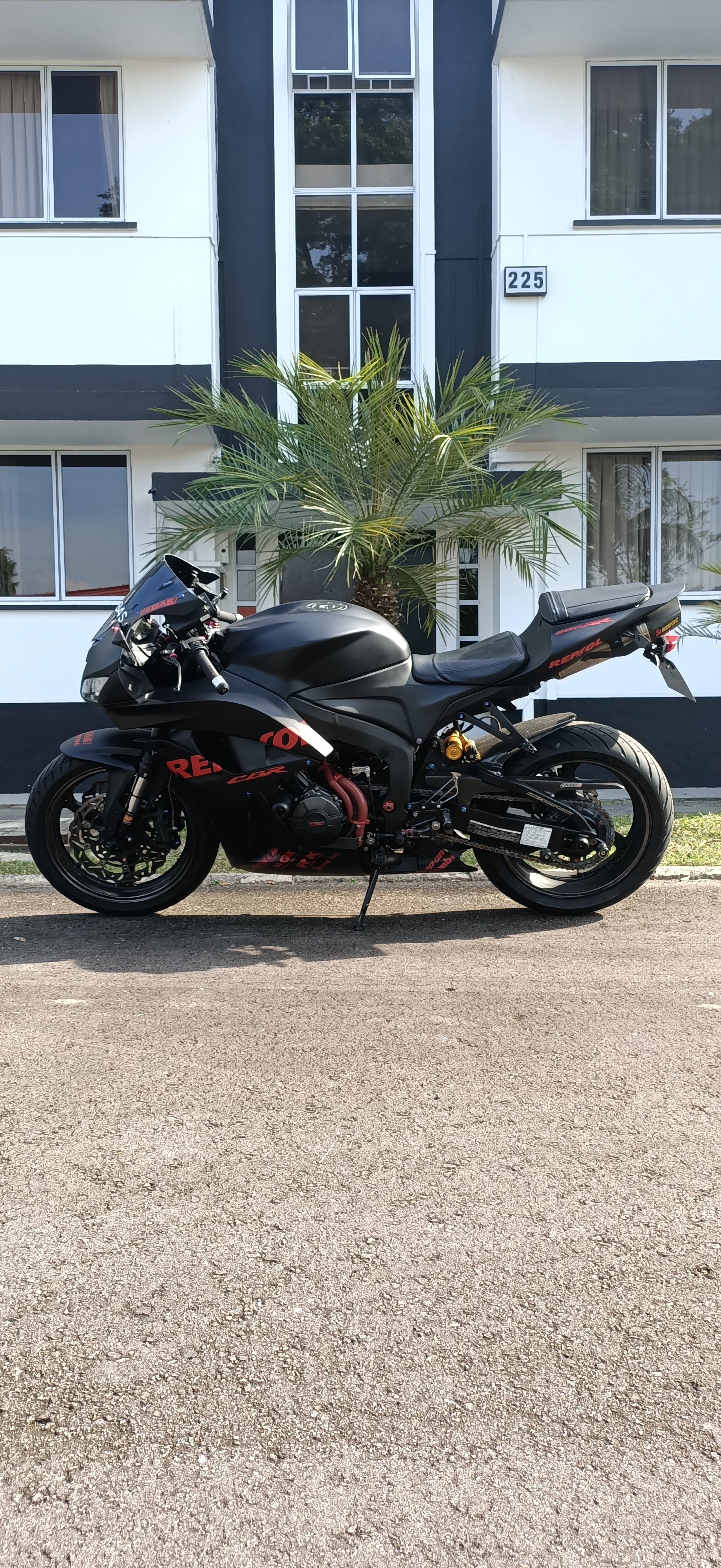 HONDA CBR600RR - Class 2 Motorcycles - SingaporeBikes.com
